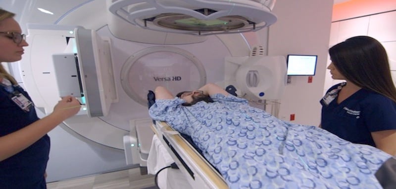 PULSAR-integrated radiotherapy with immunotherapy for improved tumour ...
