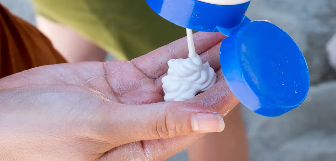 A short history of sunscreen, from basting like a chook to preventing ...